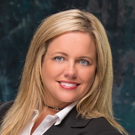 Angie Betts's Instagram, Twitter & Facebook on IDCrawl